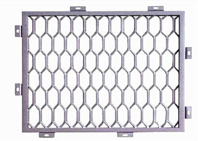 China 25mm Hole Fencing Galvanized Expanded Metal Wire Mesh 2m Length for sale