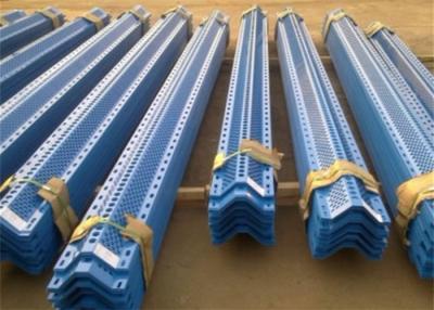 China Max 11.8m Length Windbreak Fence Panels Perforated Mesh Electrostatic Powder Coating for sale