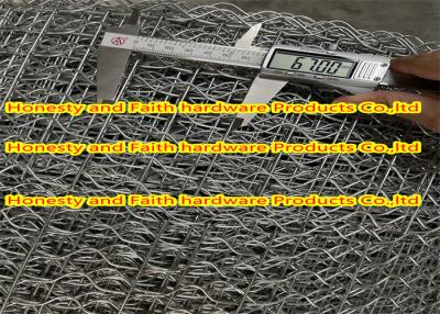 China Opening 25.4mm X 67mm Offshore Counterweight Welded Mesh For Gas Oil Pipeline Use for sale