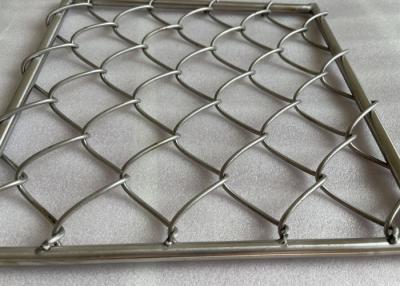 China 5mm Wire Thickness Diamond Hole Galvanized Chain Link Helideck Safety Fence for sale