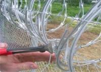 China Safety Fencing Anti Rust BTO 22 Razor Wire , Galvanized Concertina Barbed Wire for sale