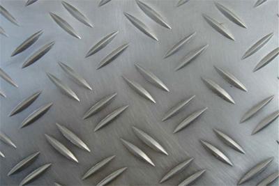 China Decoration Skidproof Two Bar Aluminum Tread Plate 1.5mm Thickness for sale