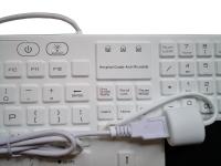 China Magnetic medical Keyboard disinfectant with washable Touchpad and OEM logo for sale