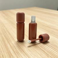 China Eco-Friendly Lip Oil Gloss Bottles for KINPACK Skincare Medical Lanyard Design with Screw Cap for Serum and Face for sale