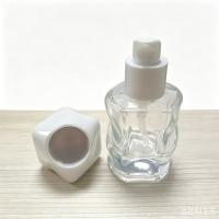 China Foundation Bottle Cosmetic Glass Set for Skin Care Serum Pressurized Lotion Essence Bottles with Spray Cap Pump Sprayer for sale