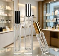 China Screw-Top Spray Glass Bottle for Cosmetics 5ml 10ml Portable Perfume Refill Glass Bottle for sale