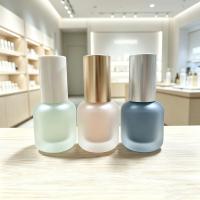 China Eco Friendly Lotion Bottles Glass Cylindrical Thick-walled Shape 30ml Liquid Foundation Cosmetic Glass Bottle for sale