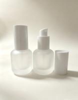 China Eco Friendly Lotion Bottles Glass Cylindrical Thick-walled Shape 30ml Liquid Foundation Cosmetic Glass Bottle for sale