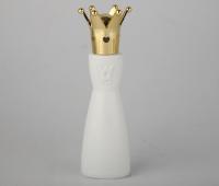 China 30ML Glass Perfume Bottles Spray Bottle With Queen Screw Cap Skincare And Makeup Packaging for sale