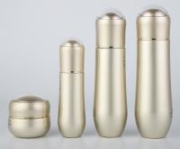 China Hot Stamping Plastic Cap 100ml 120ml Glass Cosmetic Bottles Skincare Packaging Cream Jars for sale