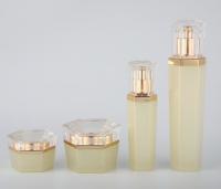 China 100G Polygonal Glass Cosmetic Bottles Cream Bottles Skin Care Packaging OEM for sale