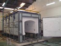 China Flexible Shuttle Kiln Natural Gas Industrial Oven with Customizable Chamber Sizes up to 1800°C Temperature Control for sale