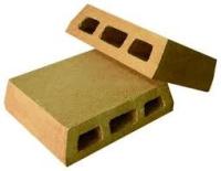 China Insulating Refractory Bricks 230x114x64mm Energy Efficient Kiln Fired Clay Bricks 1600°C Rating for sale