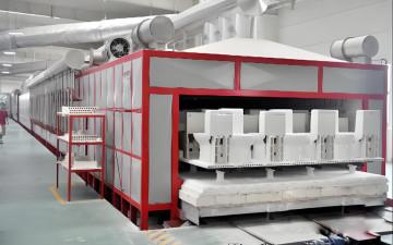 China Custom Size Direct Firing Tunnel Kiln for Sanitary Ware 2600°C for sale