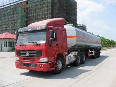 China 3 Axles Chemical Liquid Tank Truck Semi-trailer 39000L Carbon Steel for sale