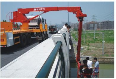 China Dongfeng 18m Bucket Bridge Inspection Vehicle 6x4 11240x2500x3930mm 300kg Platform for sale