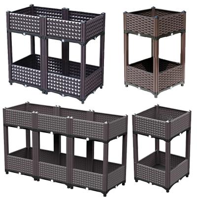 China Modern Earth Friendly Elevated Plastic Planter Box Large Capacity 42*42*20cm for sale
