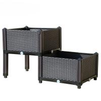 China Outdoor Drainable Elevated Plastic Planter Box For Flower Leakage Proof for sale