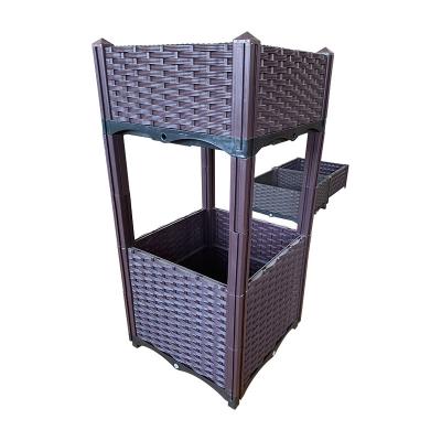 China Customizable Garden Elevated Plastic Veggie Planter Boxes Corrosion Resistance for sale