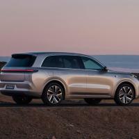 China 2024 Lixiang L8 Pro Max SUV EV 6 Seater Family Car 330kW 620Nm Extended Range for sale