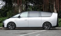 China 2024 Lixiang MEGA 7-Seat Electric MPV 575km Range 102.7kWh Battery Left-Hand Drive for sale