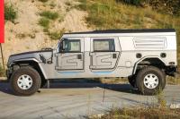 China Dongfeng M-Terrain M50 917 Off Road 4WD Diesel Vehicle 6000kg GVWR 380mm Ground Clearance for sale