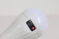 China 2 E27/B22 Rechargeable LED Emergency Light Bulb for Energy-Saving Lighting Solutions for sale