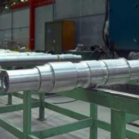 China Forged SS410 Steel Long Drive Shaft 1045 Forging Carbon Steel Shaft for sale