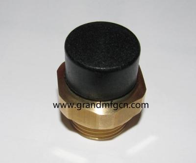 China NPT Male Thread Brass Breather Vent Plugs 3/8 1/2 3/4 Inch Air Release Plug for Hydraulic Reservoir for sale