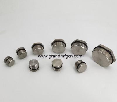 China Stainless Steel 304 316 NPT Male Thread Oil Drain Plugs 1/4 to 4 Inch Cast Flanges for sale