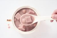 China Winter Nourishing Taro Paste Lotus Seed Soup Including White Fungus Ideal for Seasonal Health and Comfort for sale