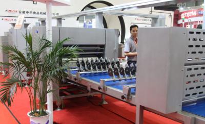 China ZKS900 Industrial Dough Laminator Machine - 10,000 Pcs/Hr Capacity with 600-1000mm Working Width for sale