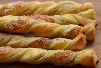 China ZKSD900 Industrial Puff Pastry Machine with 850mm Belt Width for 5-144 Layer Twisted Cinnamon Swirls for sale