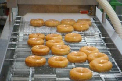 China ZDN 900 Industrial Donut Machine 12000 Pcs/Hr with 600-900mm Custom Width & Hexagonal Cutter for sale
