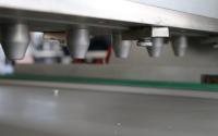 China 400x600mm Cake Depositor Machine 300-600 Trays per Hour with Changeable Nozzles for sale