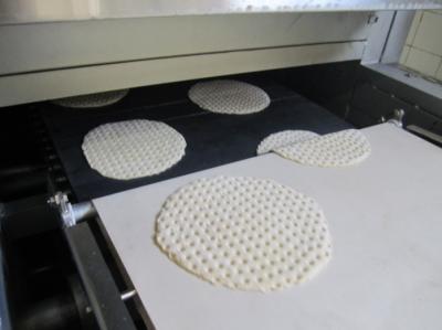 China Industrial Pizza Production Line Siemens PLC 3000-12000 pcs/h Adjustable Diameter for sale