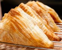 China CE Certified 144 Layers Automatic Puff Pastry Making Machine 900mm Industrial Bakery Line for sale