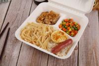 China 3 Compartment Sugarcane Bagasse Lunch Box Clamshell Containers For Camping Picnic for sale