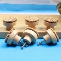 China Round Wooden Drawer Knobs Pulls For Furniture Woven Cabinet Knobs for sale