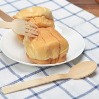 China 7'' Disposable Wrapped Cutlery Kit Biodegradable Spoon And Napkin Party Supplies for sale