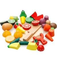China Kitchen 5.9in Wooden Fruit And Veg Toys Magnetic Fruit Cutting for sale