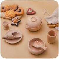 China Unisex Montessori Beech Wooden Miniature Kitchen Set for sale