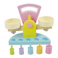 China Montessori Wooden Balance Beam Weight Scale For Preschool Training for sale