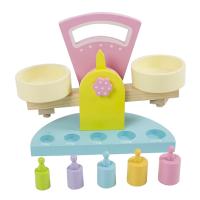 China Montessori Wooden Balance Beam Weight Scale For Preschool Training for sale