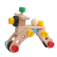 China Children's Benefit Intelligence Disassembly Assembly Car Toy Solid Wood Assembly Intelligence 30 Pieces Screw Toy for sale