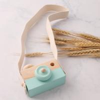 China Let'S Make 1Pc Wooden Baby Toys Fashion Camera Wood Pendants Montessori Toys For Kids Wooden Diy Present Nursing Gift for sale