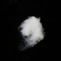 China Water Absorbent ES Fiber 1.8D x 38mm White PE/PP Bicomponent Staple Fiber for Medical and Sanitary Applications for sale