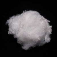 China 6D x 64mm Flame Resistant Recycled PET Staple Fiber for Filling with GRS Certification for sale