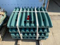 China Crusher Jaw Plate for Stone Jaw Crusher Wear Parts C140 C145 C150 Machine Type Crusher for sale