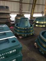China Crusher High Manganese Steel Casting Fixed and Movable Jaw Plate in All Over the World for sale